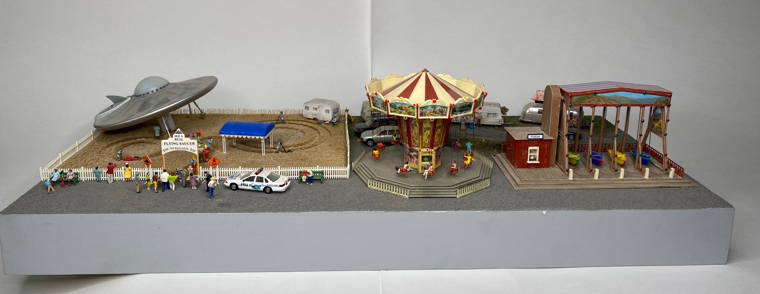 Faller HO Scale Carnival Set Wild Maus Crash Scene Octopussy Area 51 ...