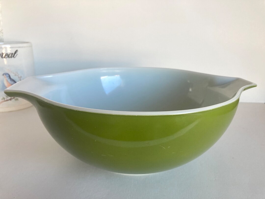 Vintage Pyrex Glass Verde Green Cinderella Mixing Bowl 444, 4 Quarts ...