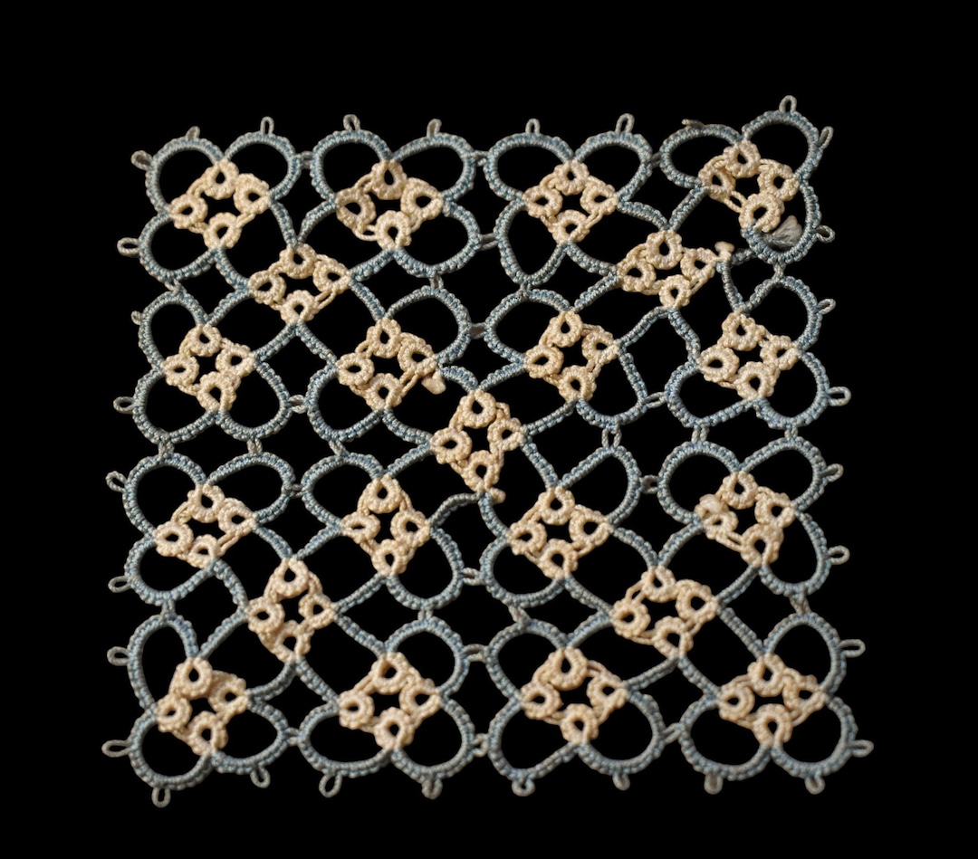 Vintage Tatted Lace Openwork Hand Done Looped Floral Smoky Blue Ecru ...