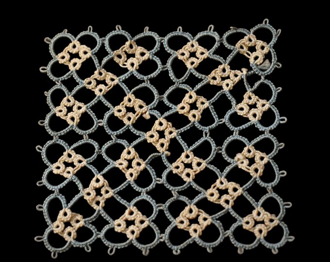 Vintage Tatted Lace Openwork Hand Done Looped Floral Smoky Blue Ecru ...