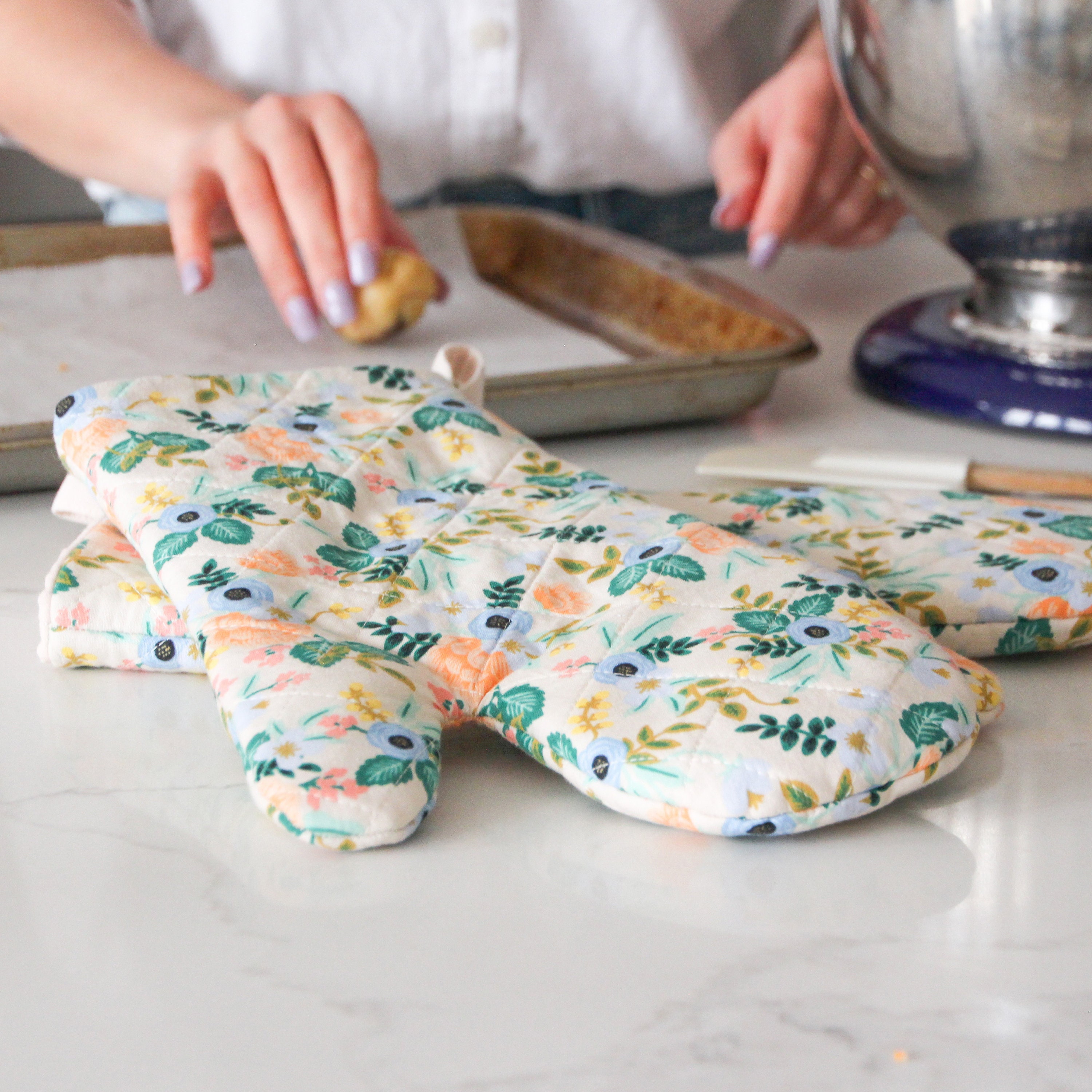 PDF Sewing Pattern - Long Quilted Oven Mitts, Kitchen Accessories, DIY ...