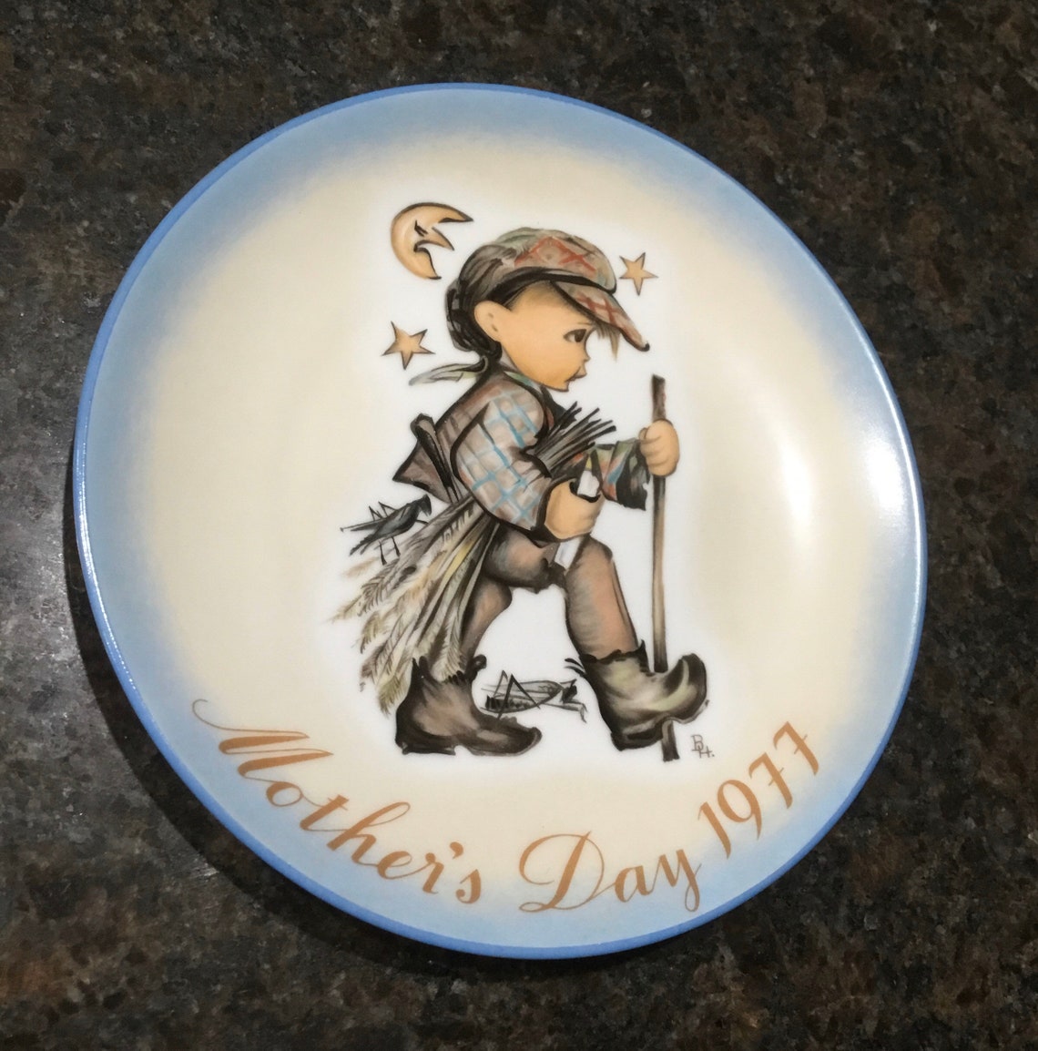 Sister Berta Hummel Mothers Day Plate 1977 moonlight Return - Etsy