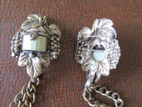 Art Nouveau CHATELAINE PIN Cabachon Accent Grapes & L… - Gem