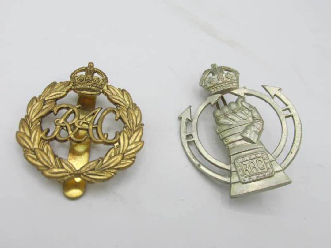 Two British ARMY MILITARY Cap Badges W W 1/W W 2 (1) Royal Armored ...