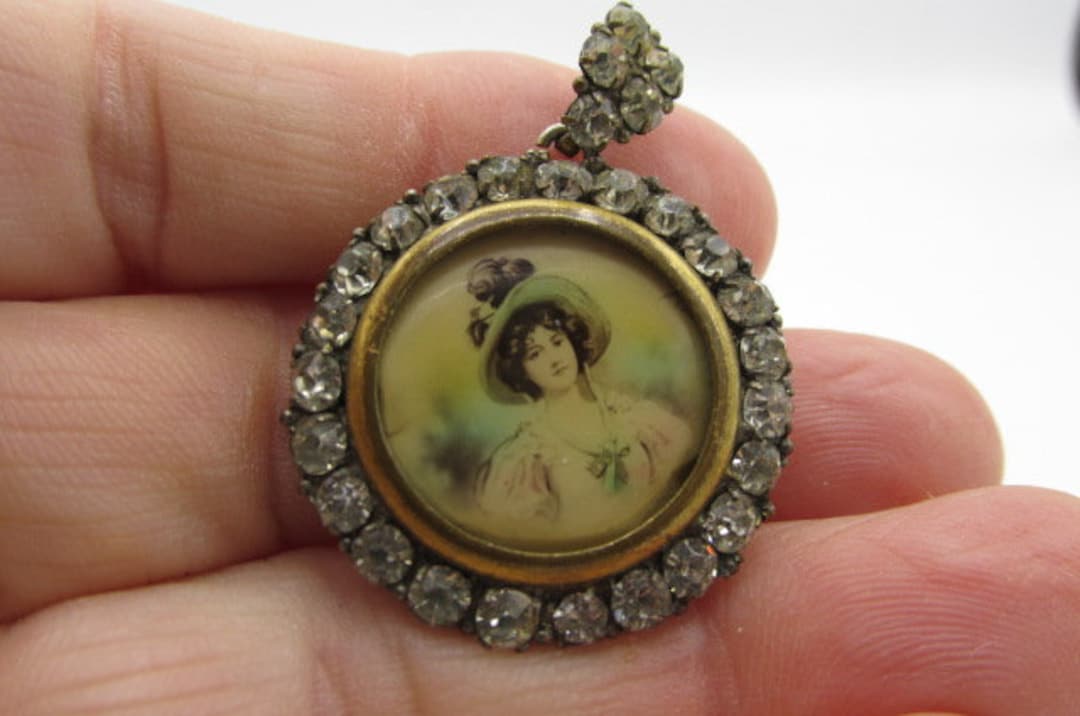 Victorian FRENCH Double Sided LOCKET 1 1/4" Round Plus 3/8" Bale One ...
