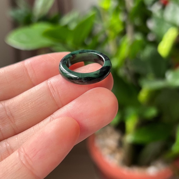 Dark jade ring store
