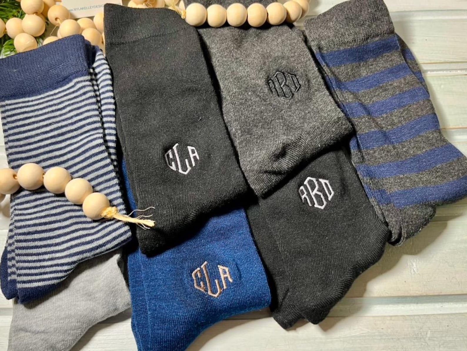 1pr Men's Monogrammed Lt Weight Cotton Blend Socks Embroidered Initials ...