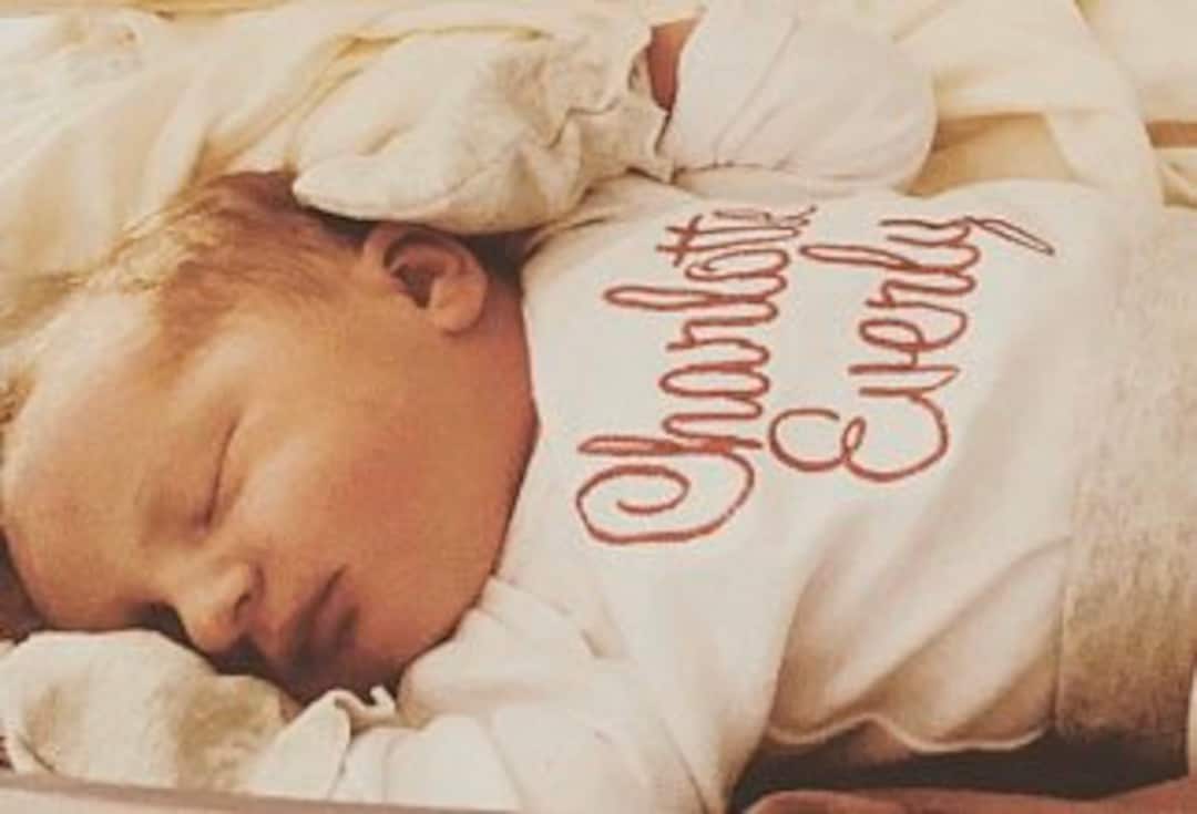 1 Large Cursive Name White Gerber Onesie®™ Preemie Baby - Etsy