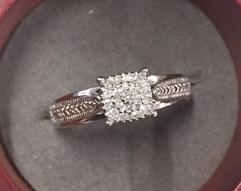 Gold Diamond Chip Rings - Etsy