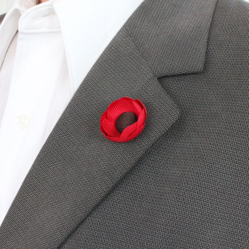 Poppy Lapel Pin - Etsy
