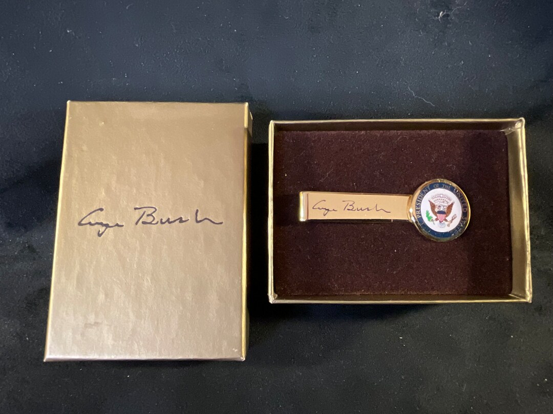 Vintage Vice President George H.W. Bush Vice Presidential Seal and ...