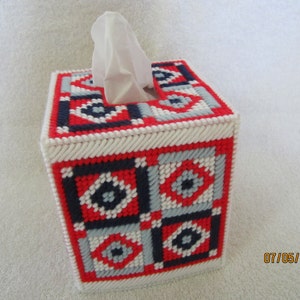 Needlepoint Boutique Tissue Box Cover on Plastic Canvas - Etsy