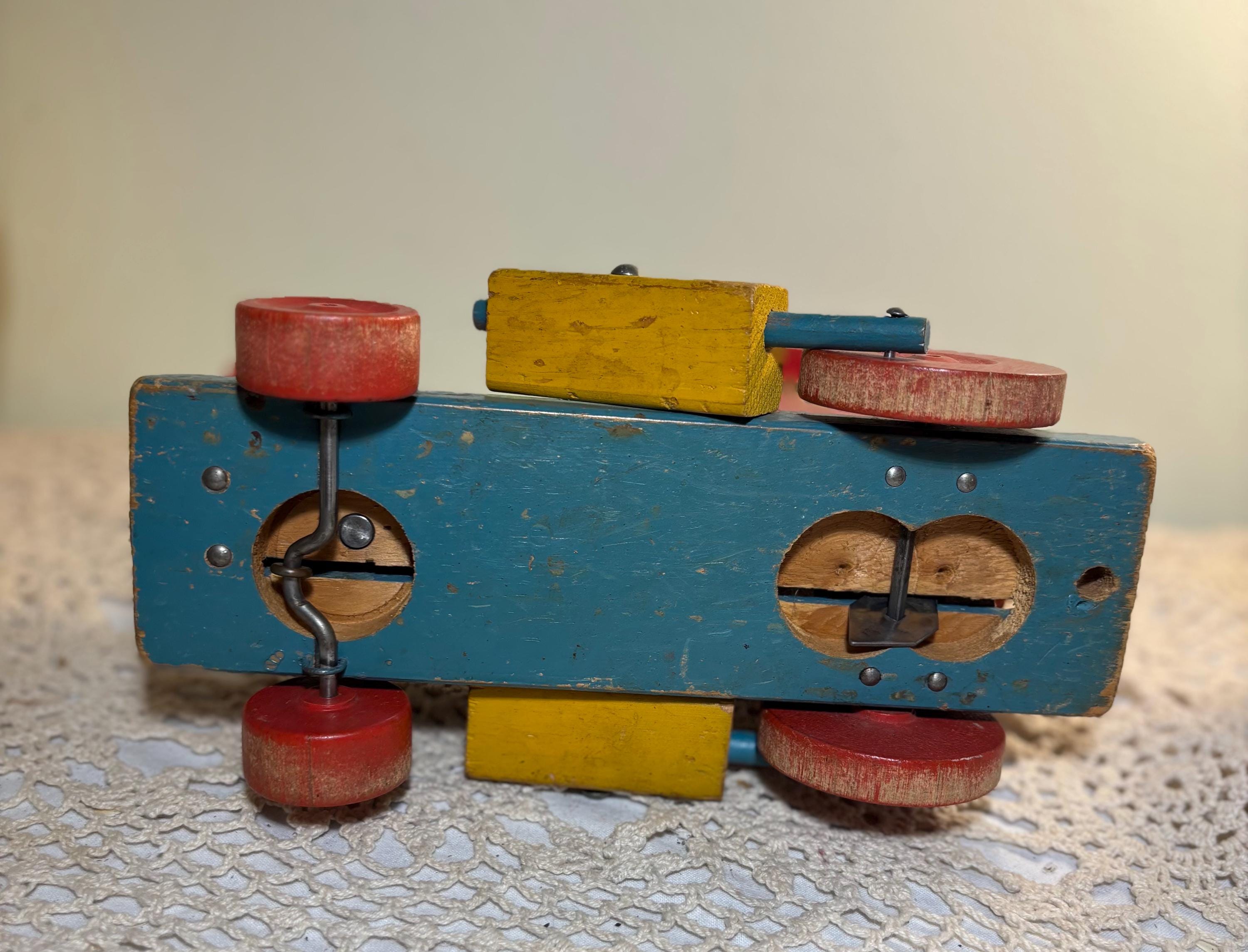 Vintage 1950s Fisher-price Looky Chug-chug Wooden Toy Train Pull Toy ...