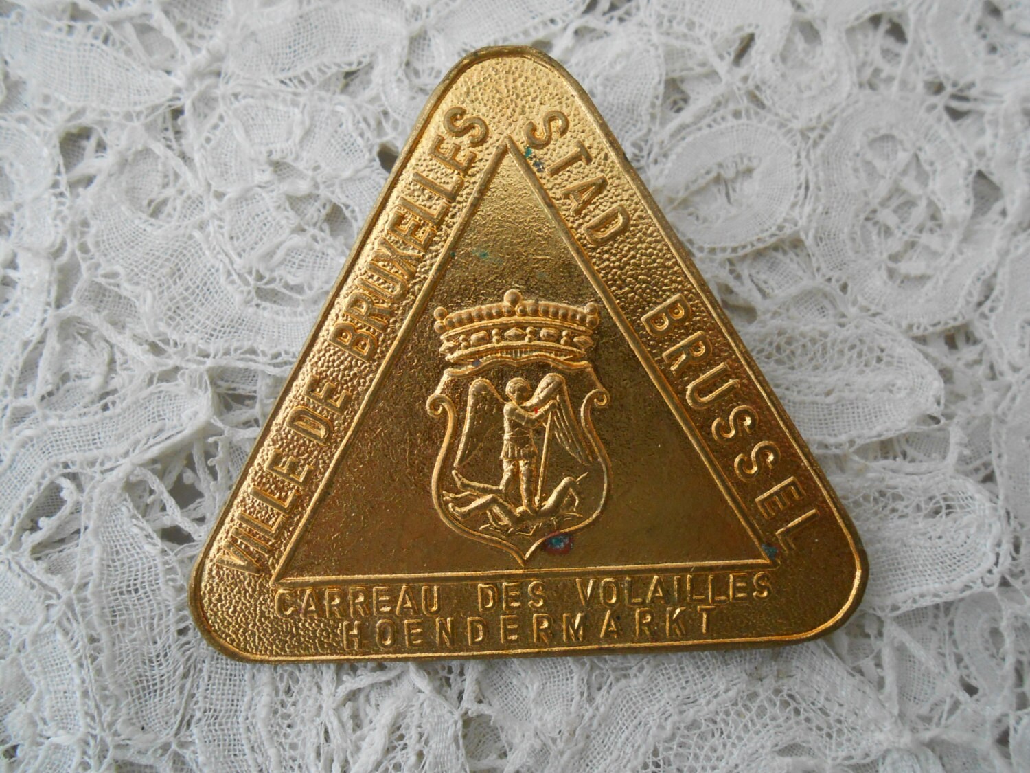 Old Badge/pin /brooch Brussels - Etsy