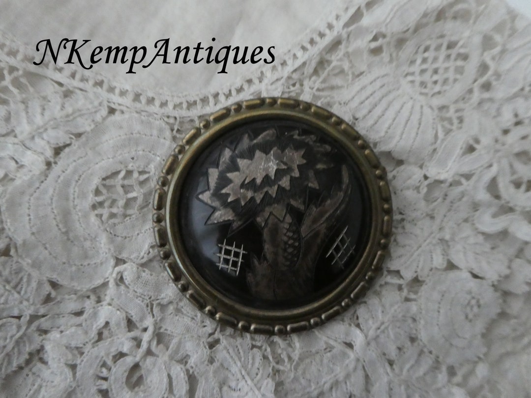 Vintage Lucite Brooch 1930's - Etsy
