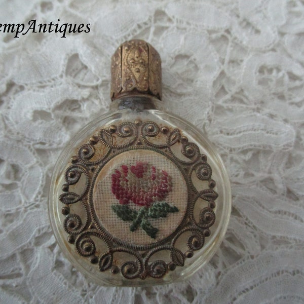 Petit Point Compact - Etsy