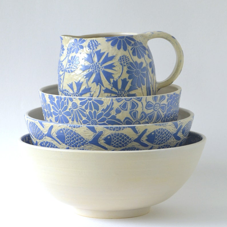 Bowl with sgraffito flowers at the inside | Etsy