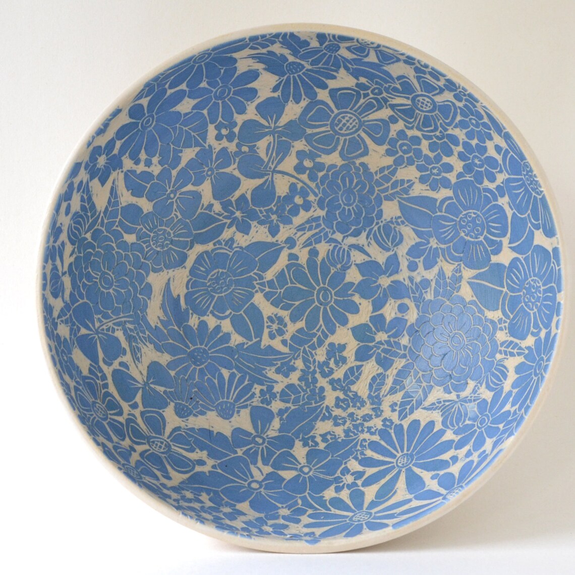 Bowl with sgraffito flowers at the inside | Etsy