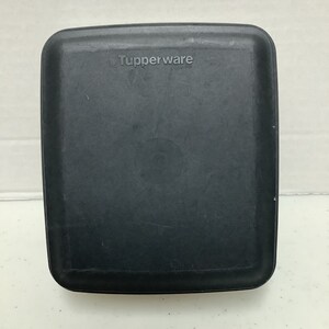 Tupperware 3 Piece Stackable Hot Dog House Keeper Set in Black 2 ...