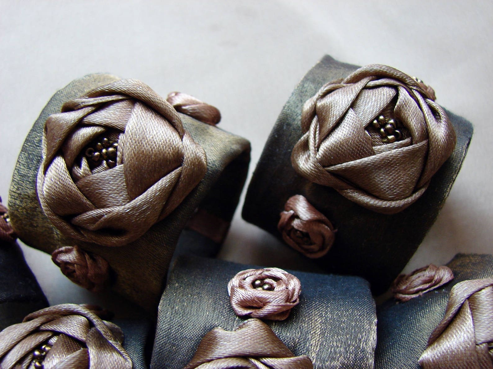 Handmade Napkin Rings Set of 6 in Brown Color with Silk ribbon | Etsy