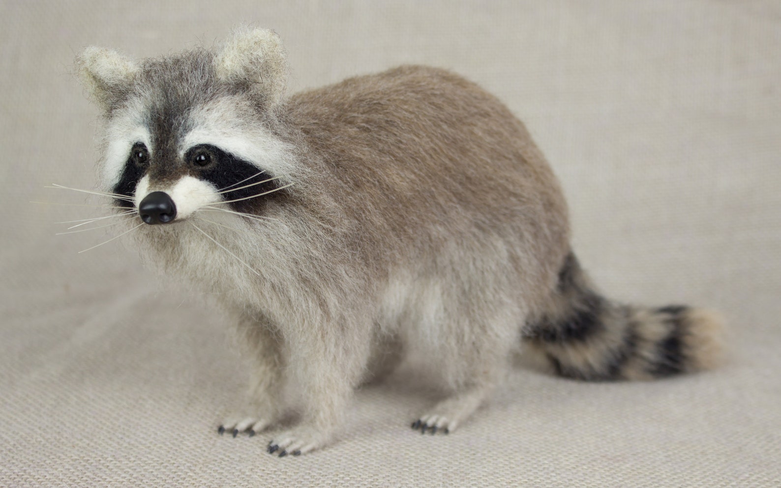 Made to Order Needle Felted Raccoon: Custom Needle Felted | Etsy