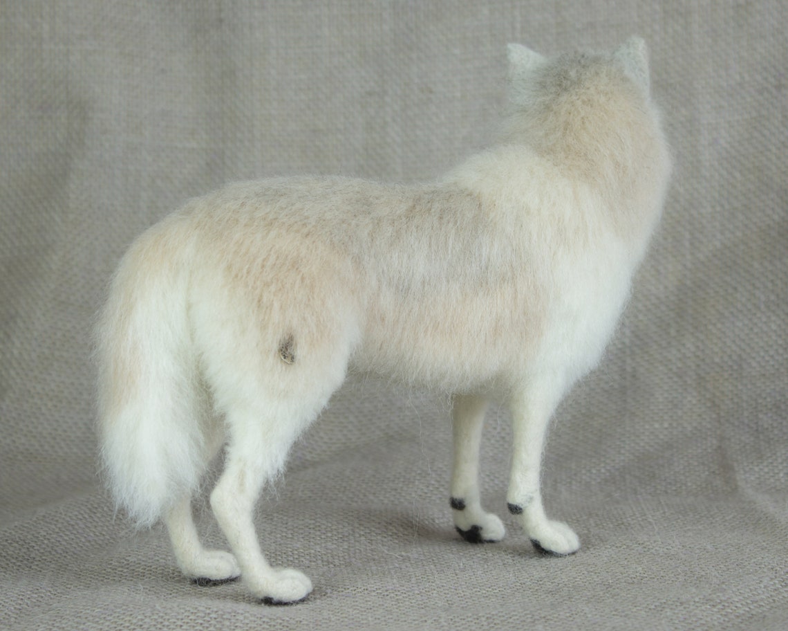Made to Order Needle Felted Wolf: Custom needle felted animal | Etsy