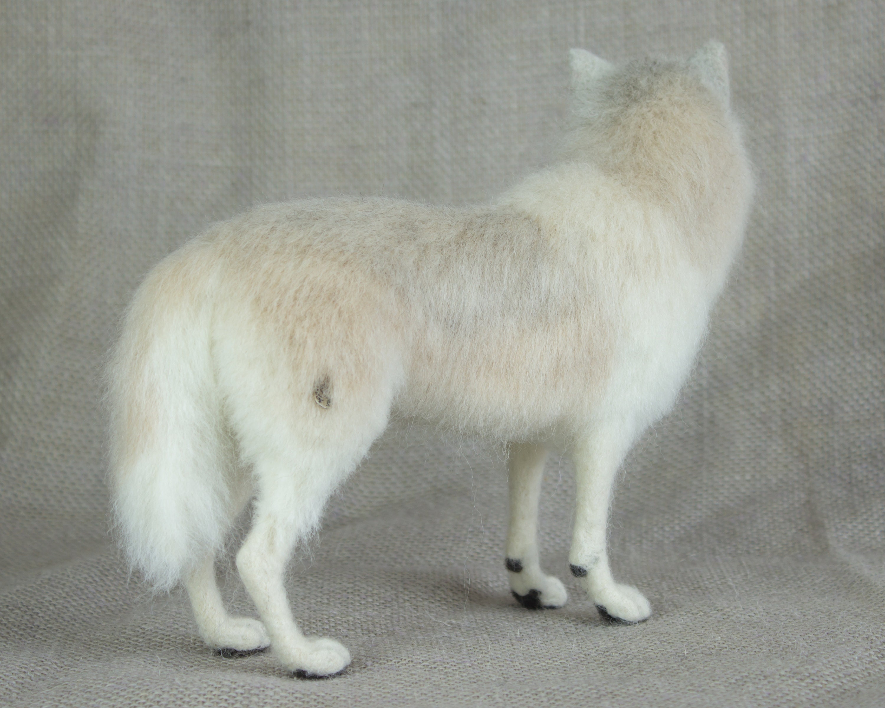 Made to Order Needle Felted Wolf: Custom needle felted animal | Etsy