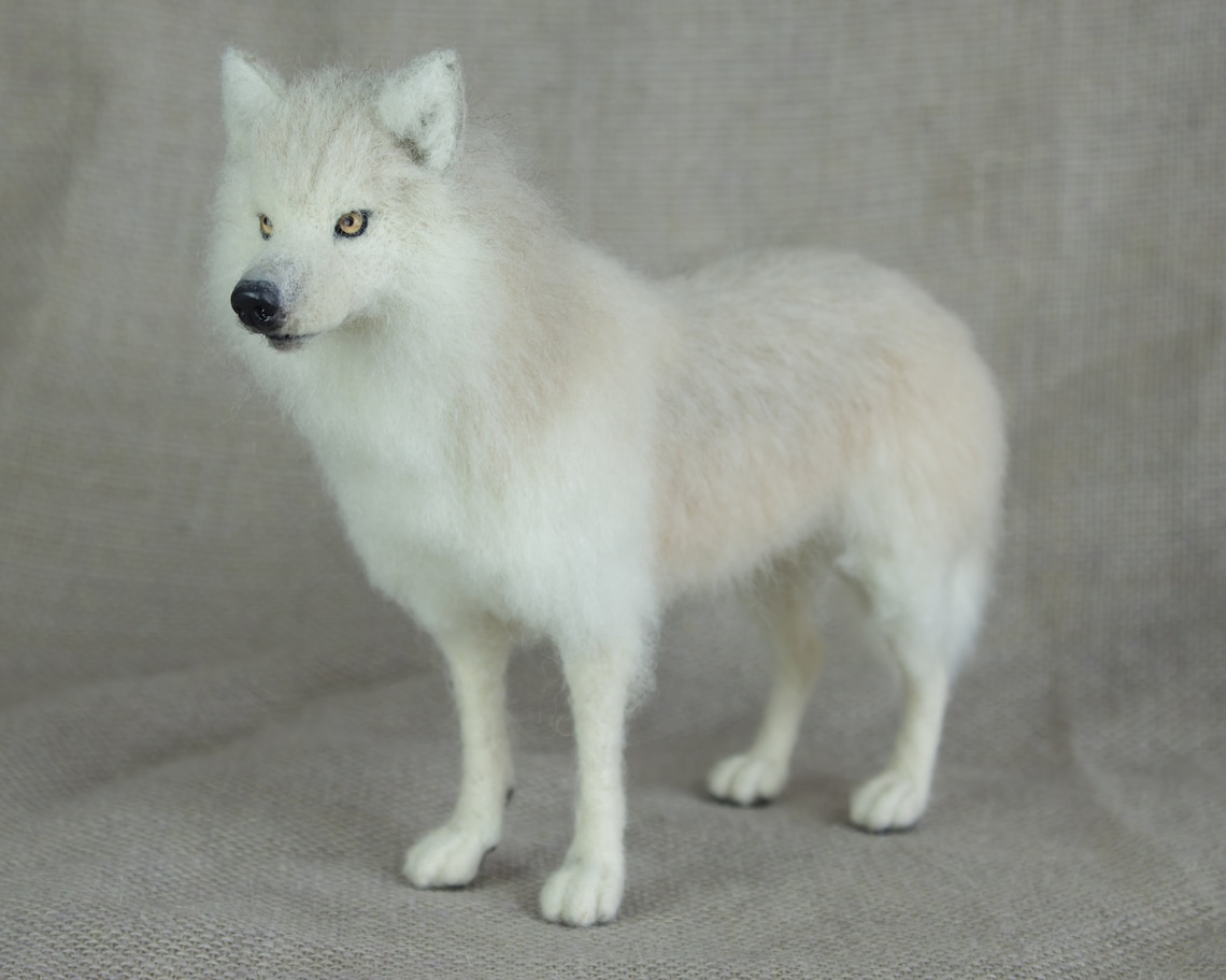 Made to Order Needle Felted Wolf: Custom needle felted animal | Etsy
