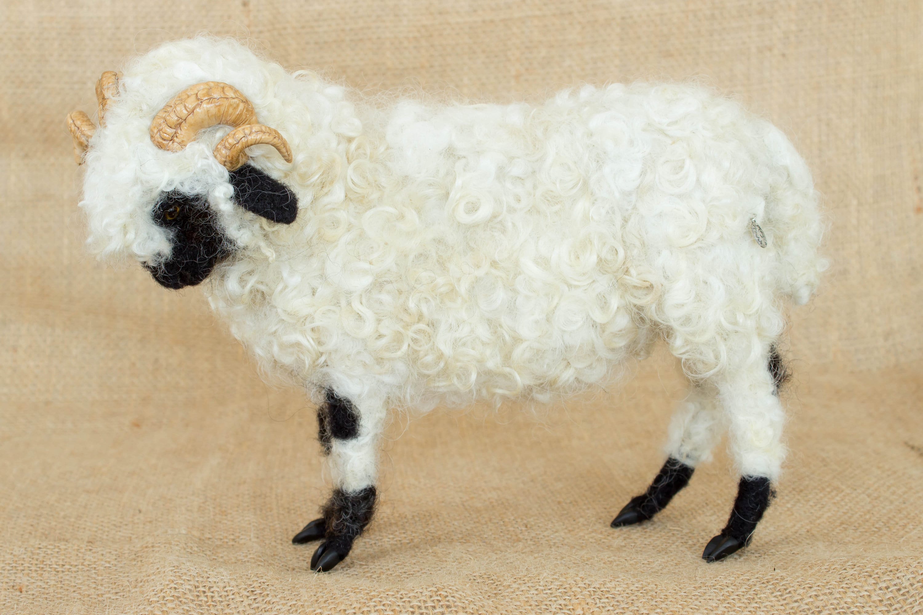 Made to Order Needle Felted Sheep: Custom needle felted animal | Etsy