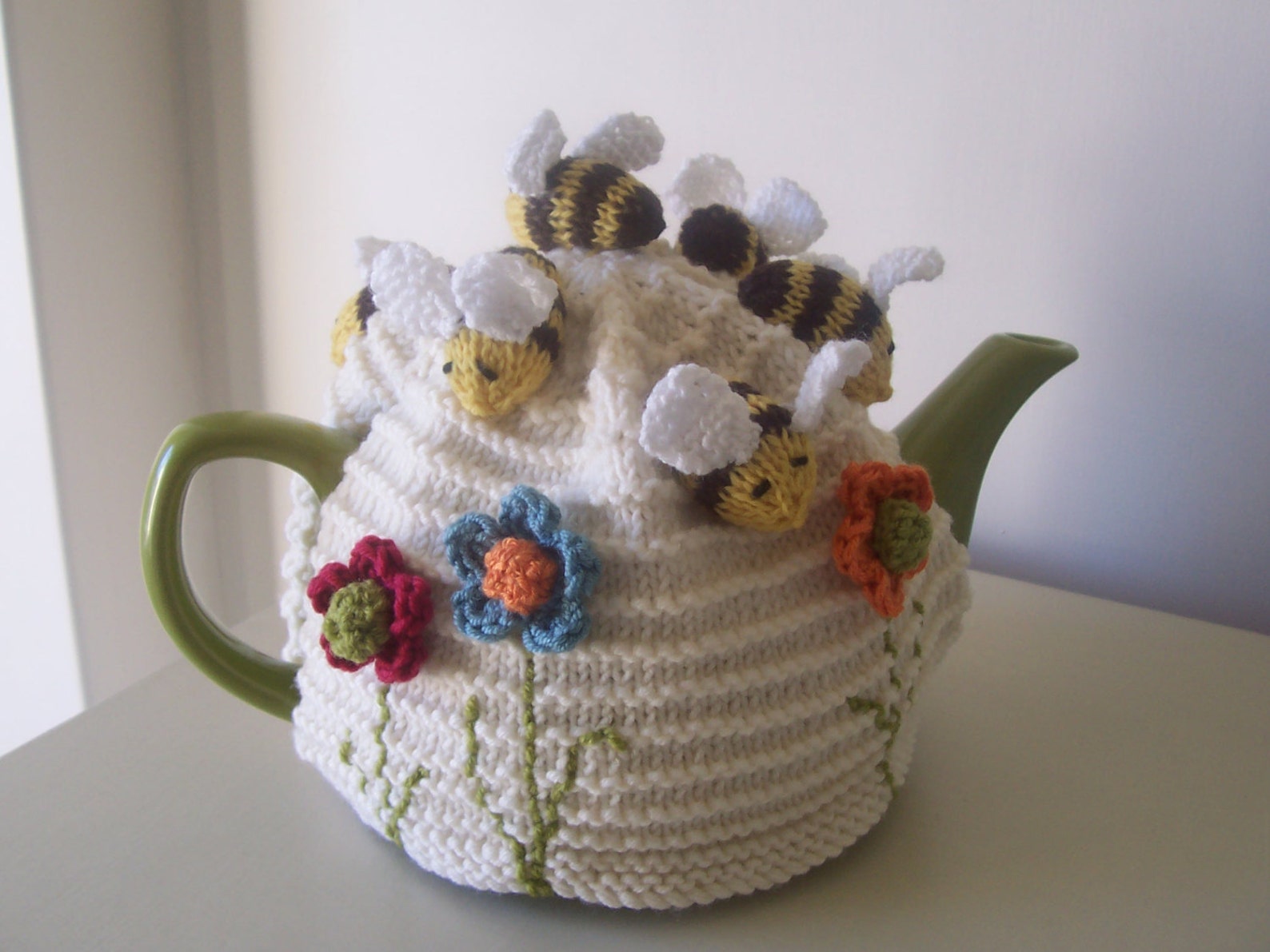 Knitting Pattern for busy Bees Tea Cosy - Etsy