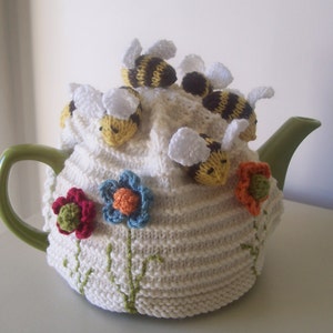 Knitting Pattern for busy Bees Tea Cosy - Etsy