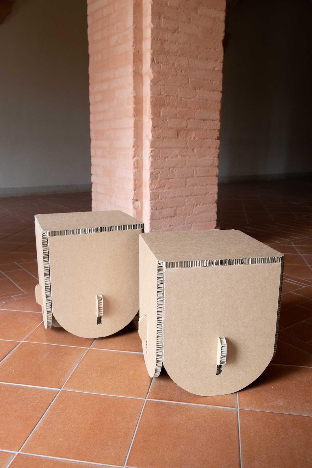 Robust "wave" Stools: Sustainable Cardboard Exhibition Seating, Low ...