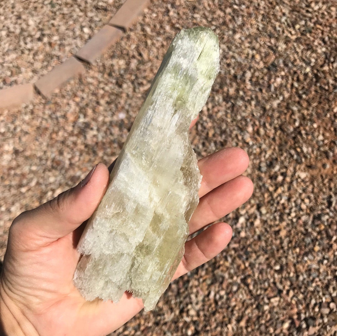 Natural Spodumene Crystal 516 Grams Raw - Etsy