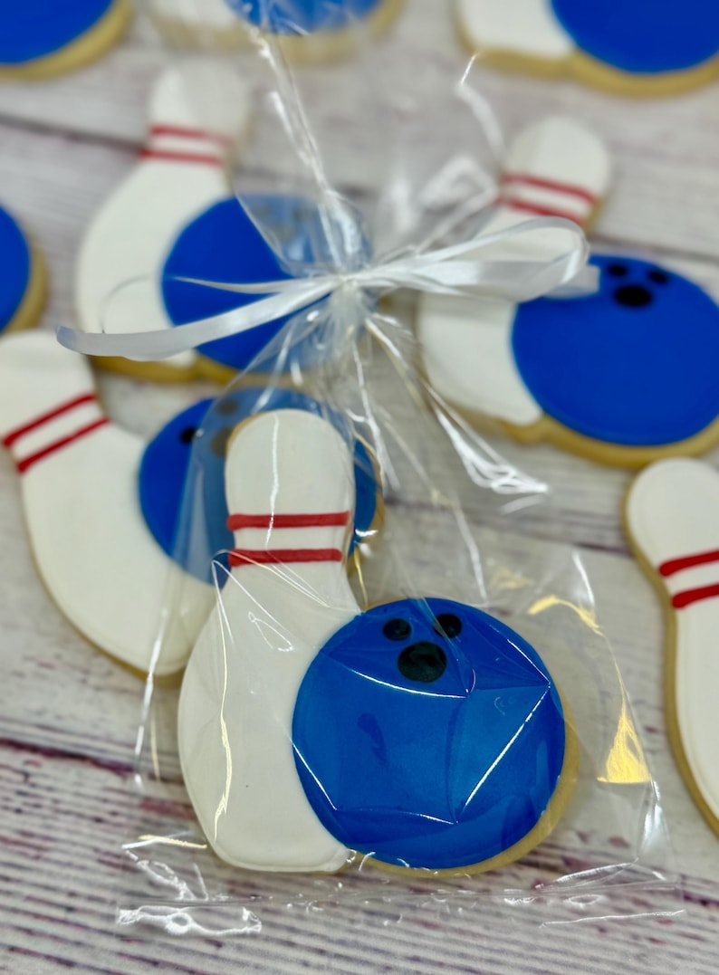 Bowling Theme Party Favors, Bowling Pin Cookies, Bowling Ball Cookies ...