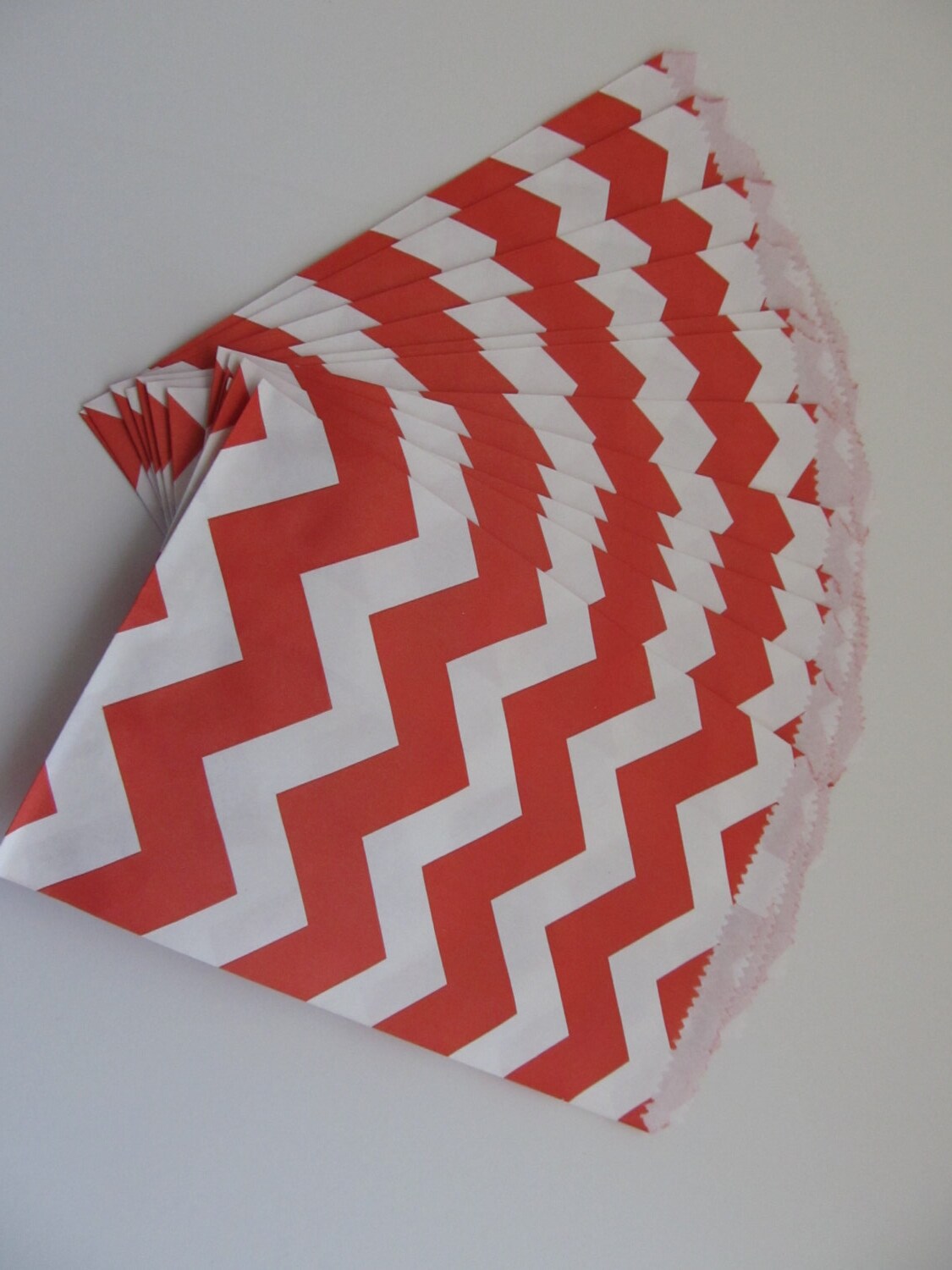 Set of 24--4.5" X 7.5" Red and White Chevron Stripe Gift Bags--party ...