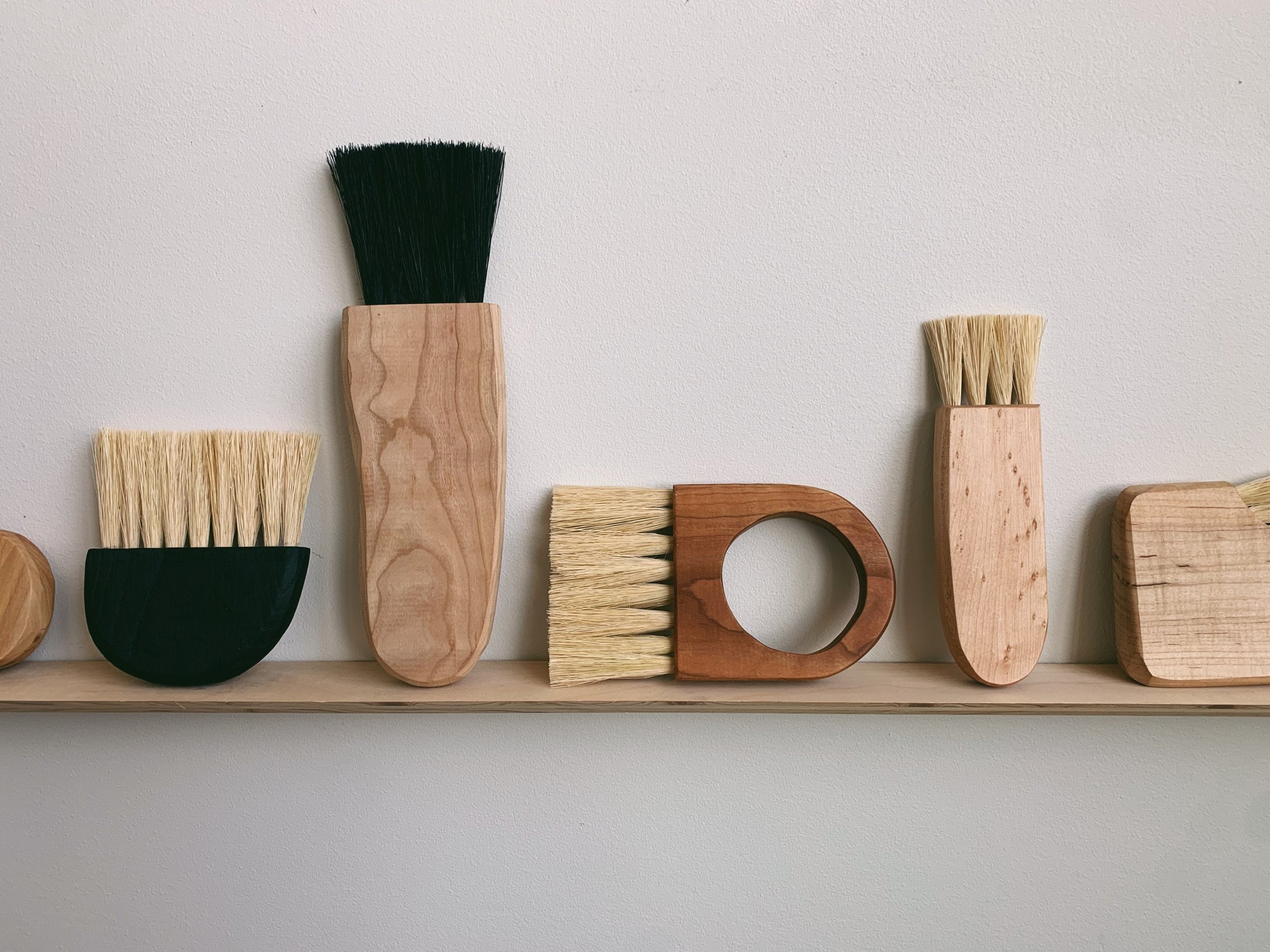Shou Sugi Ban Arc Brush | Bench Brush | Tampico | Minimal | Sweeper - Etsy