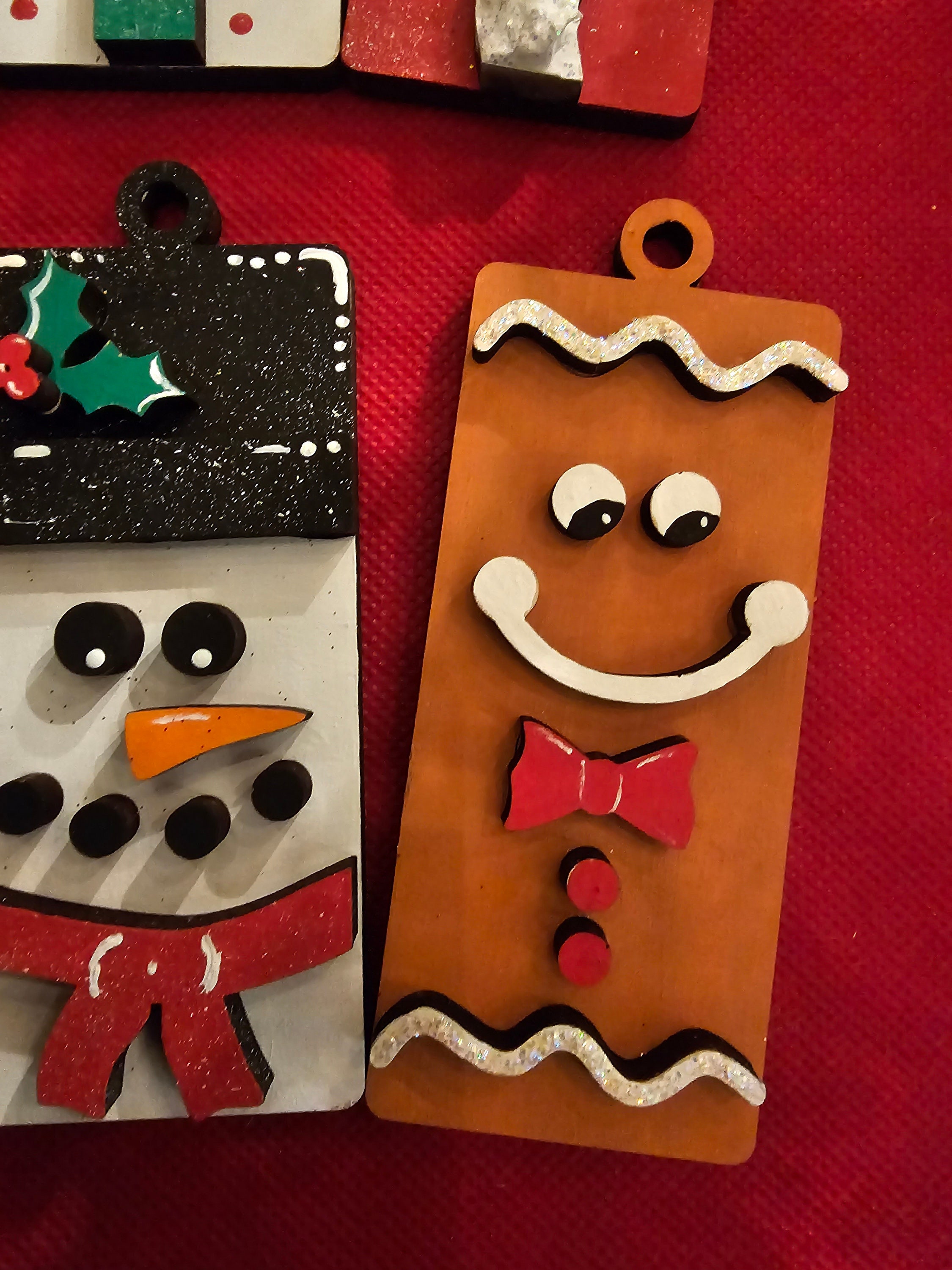 Christmas Ornament Set, Santa Belt, Elf, Gift, Reindeer, Snowman ...