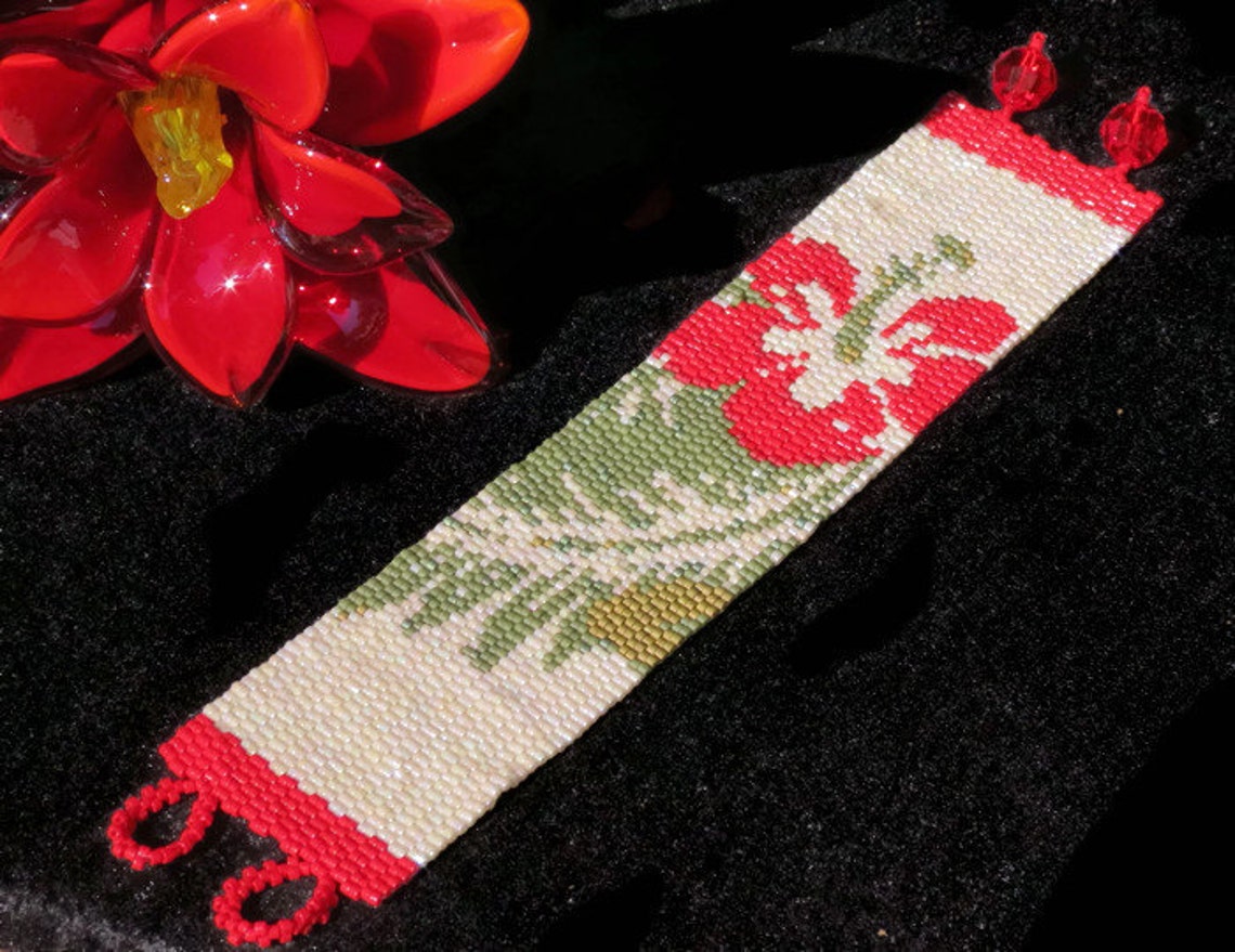 Peyote Bracelet Pattern, Red Hibiscus Made With Miyuki 11/0 Delica ...