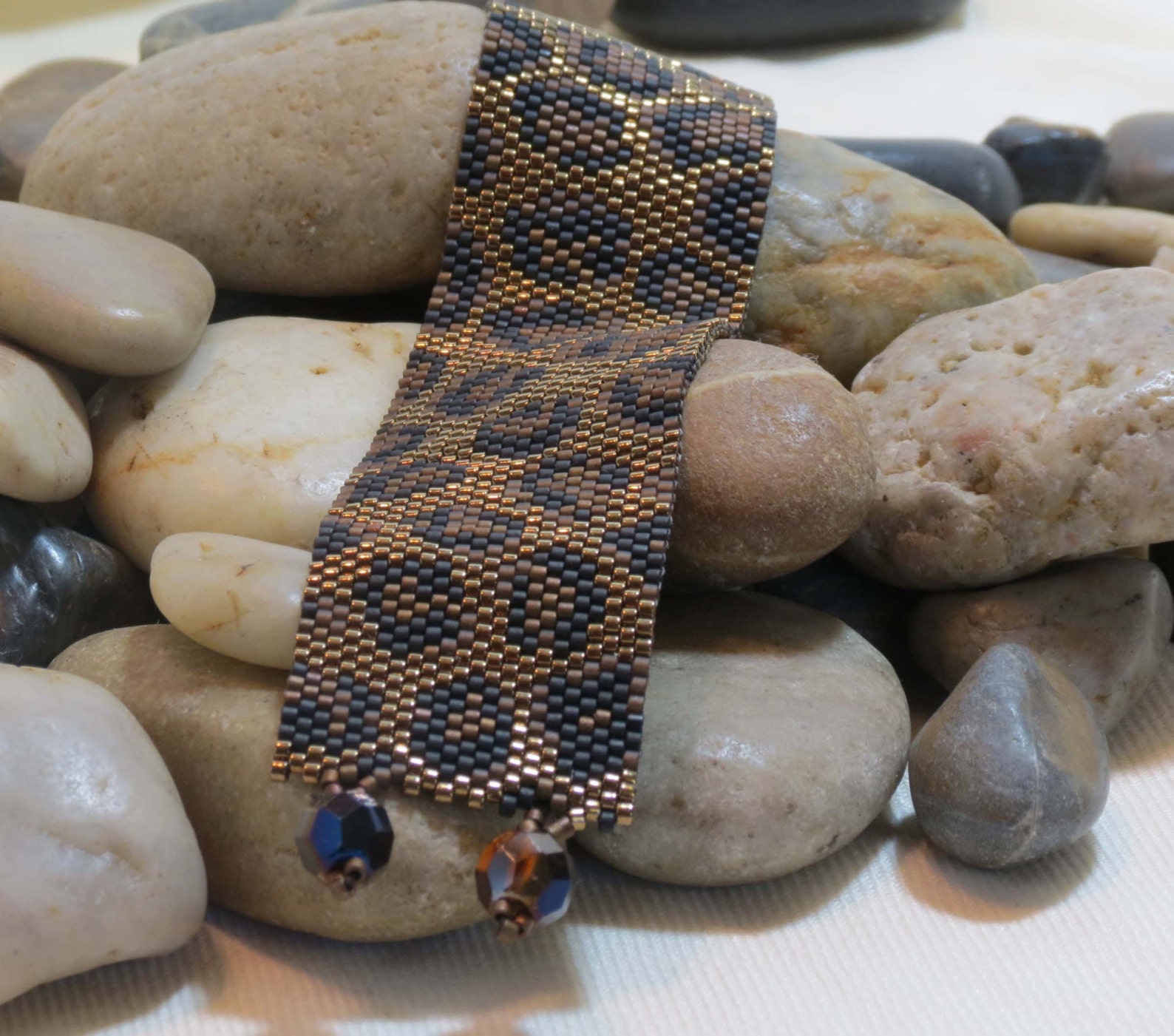 Peyote Bracelet Pattern, Animal Print, Leopard Using Miyuki 11/0 Delica ...