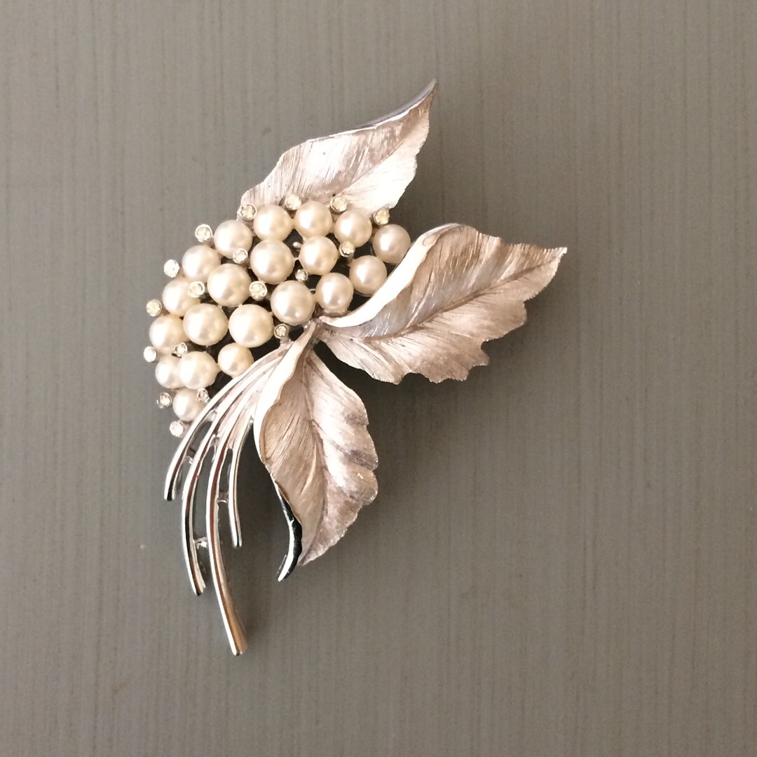 Bridal Jewelry, TRIFARI Pearl Brooch, Silver Tone Costume Jewelry - Etsy