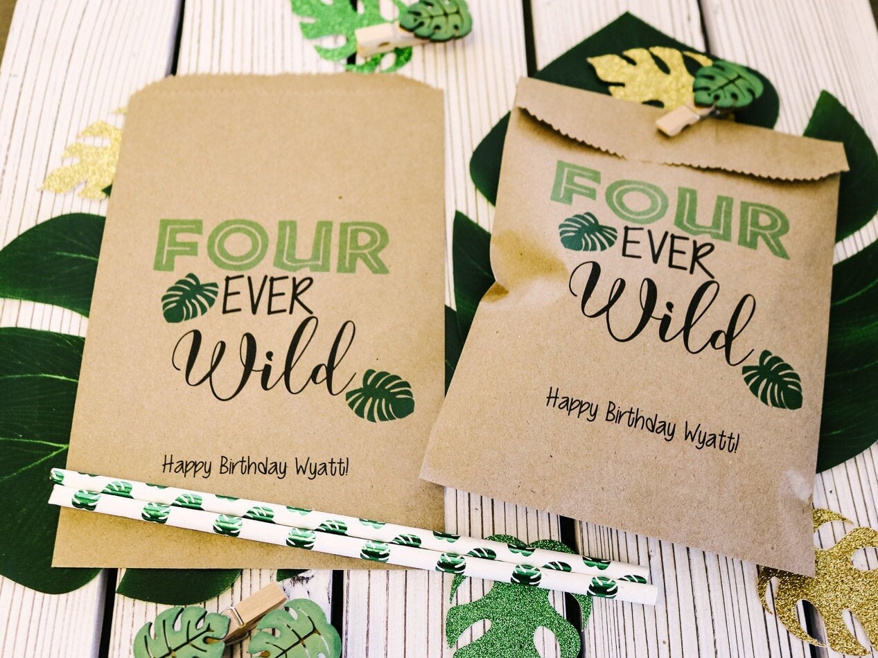 Wild Birthday Party Favors / Treat Bags / Favor Bags / Safari | Etsy