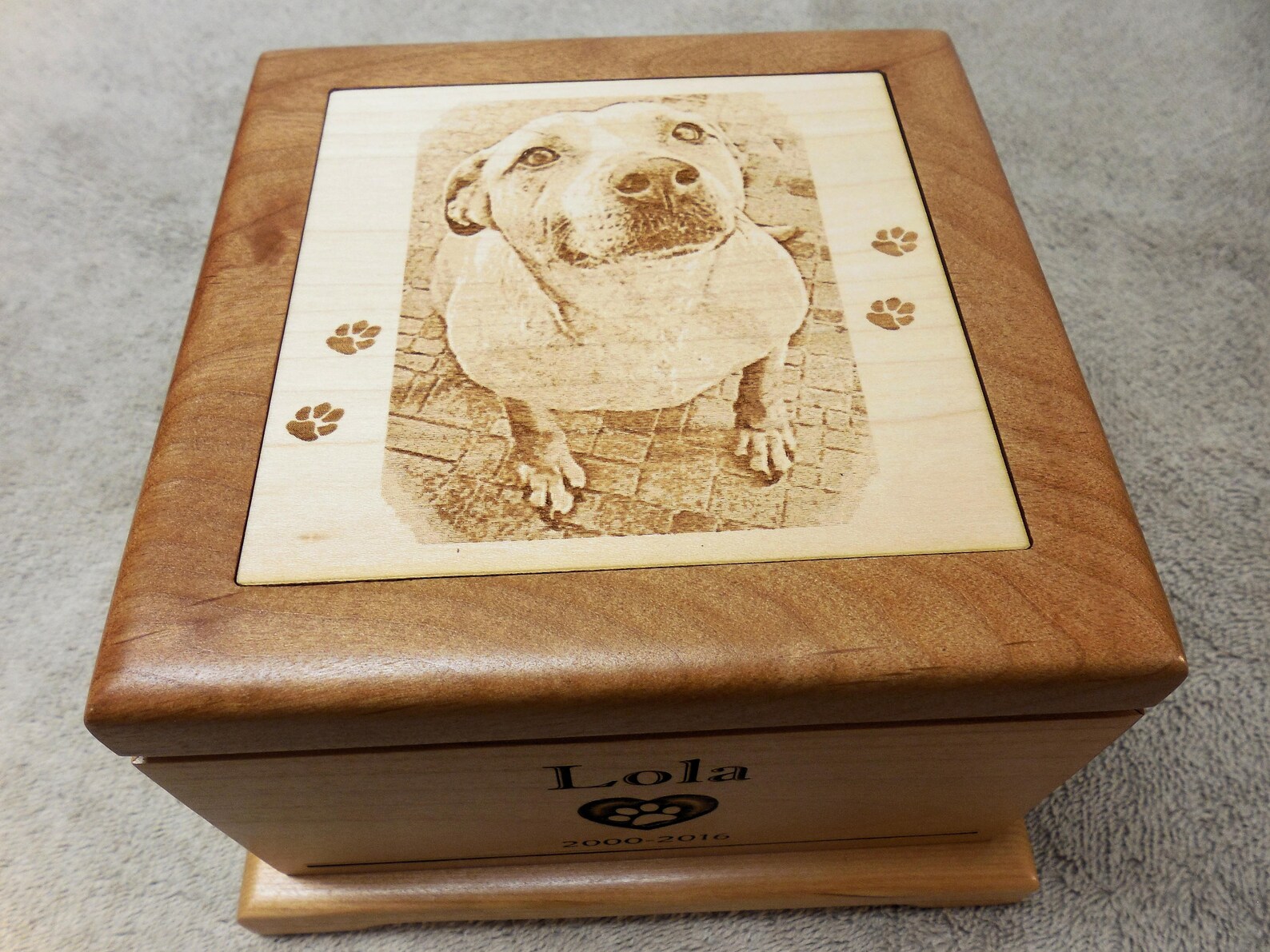 Medium Sized Pet Urn Laser Engraved | Etsy