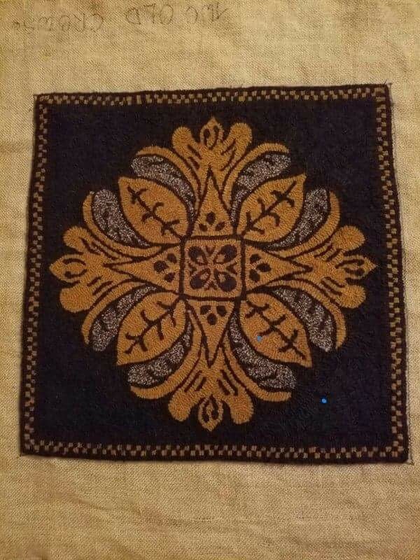 Solid Hardwood Cheticamp Rug Hooking Frame - Etsy Canada