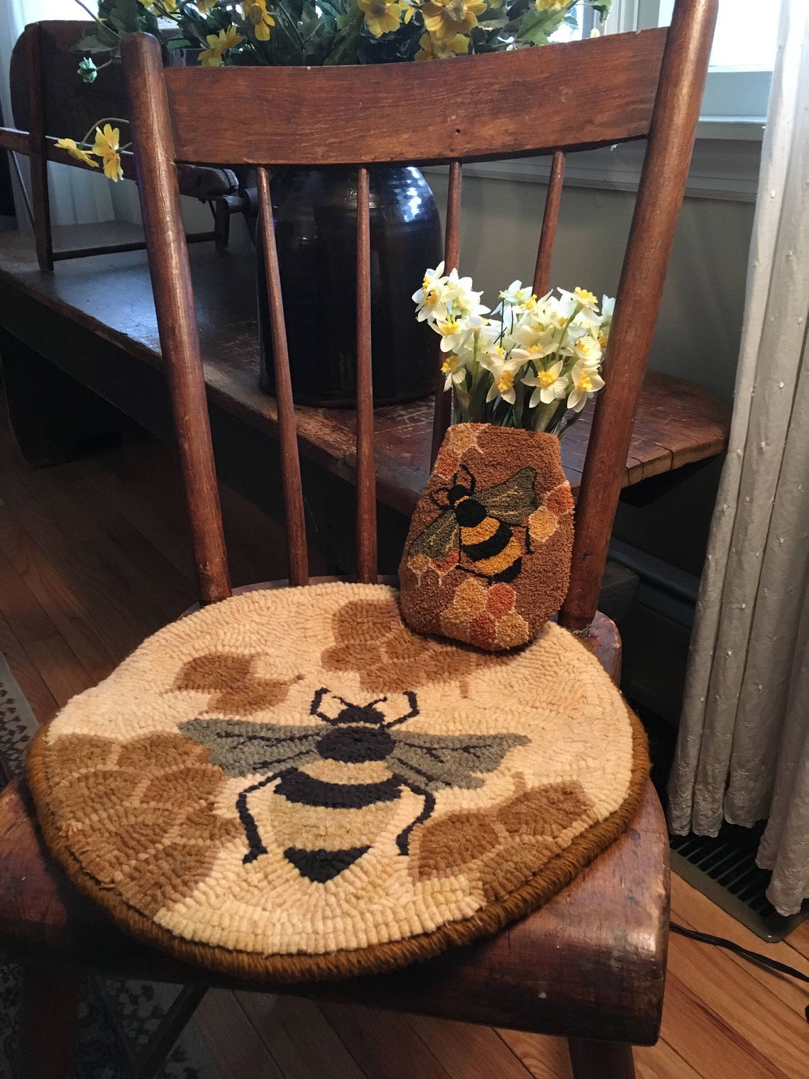 Bee Hive Chair Pad - Etsy Canada