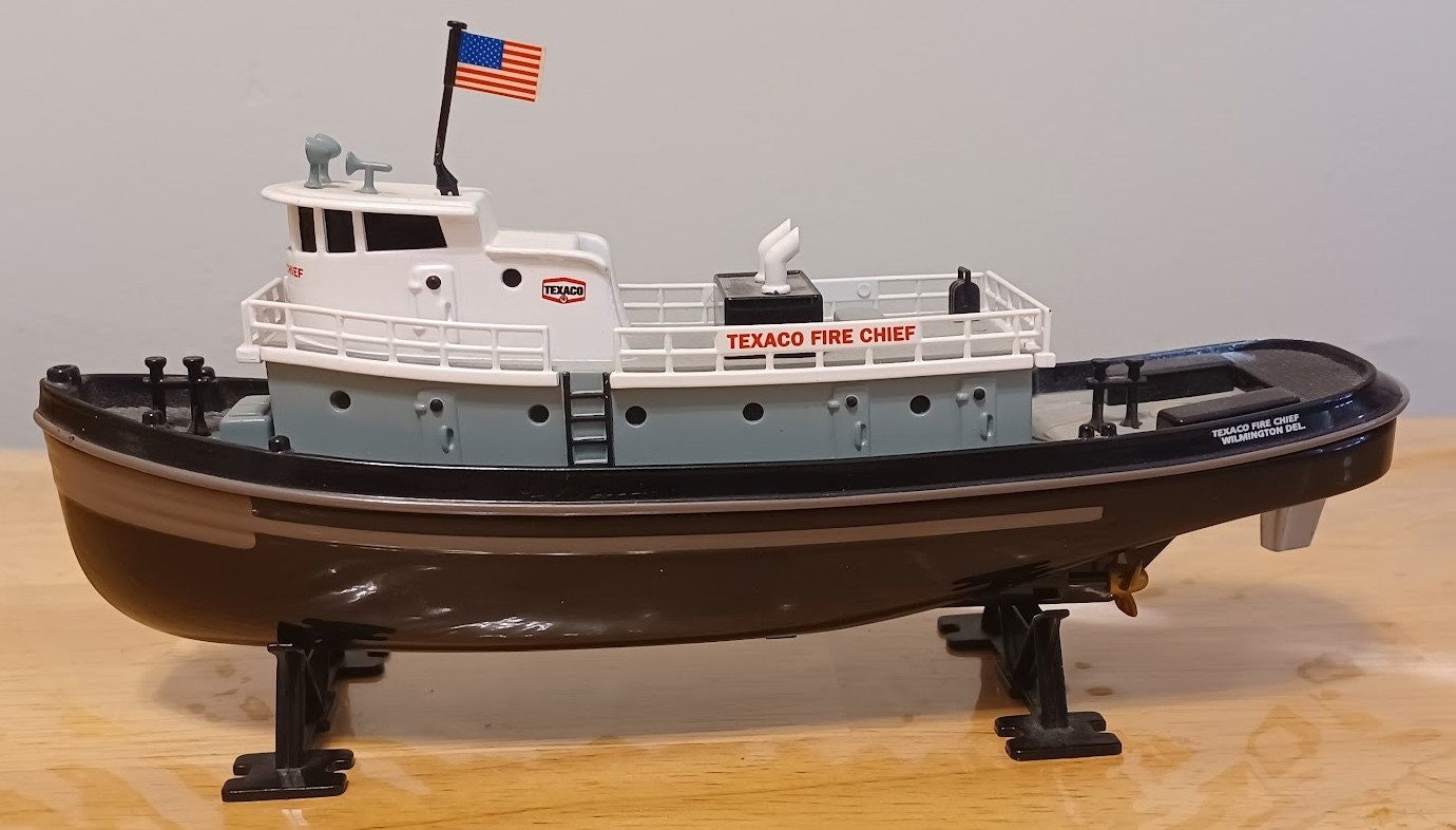Texaco fire Chief Tugboat Bank 1st in A Series Year 2000 Original Box ...