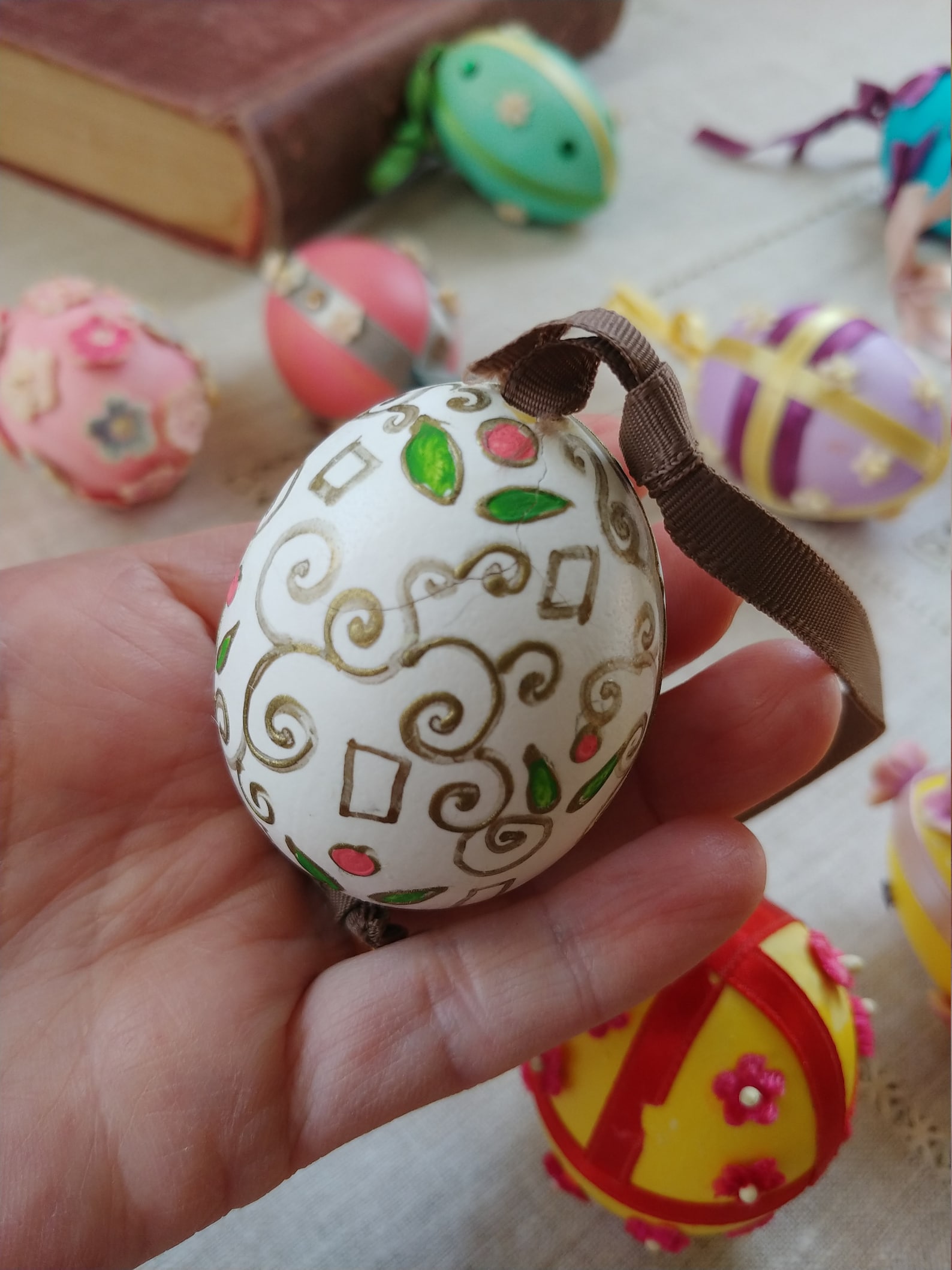 Real Egg Shell Handmade Vintage Collectible/ Rustic Pastel Hand Painted ...