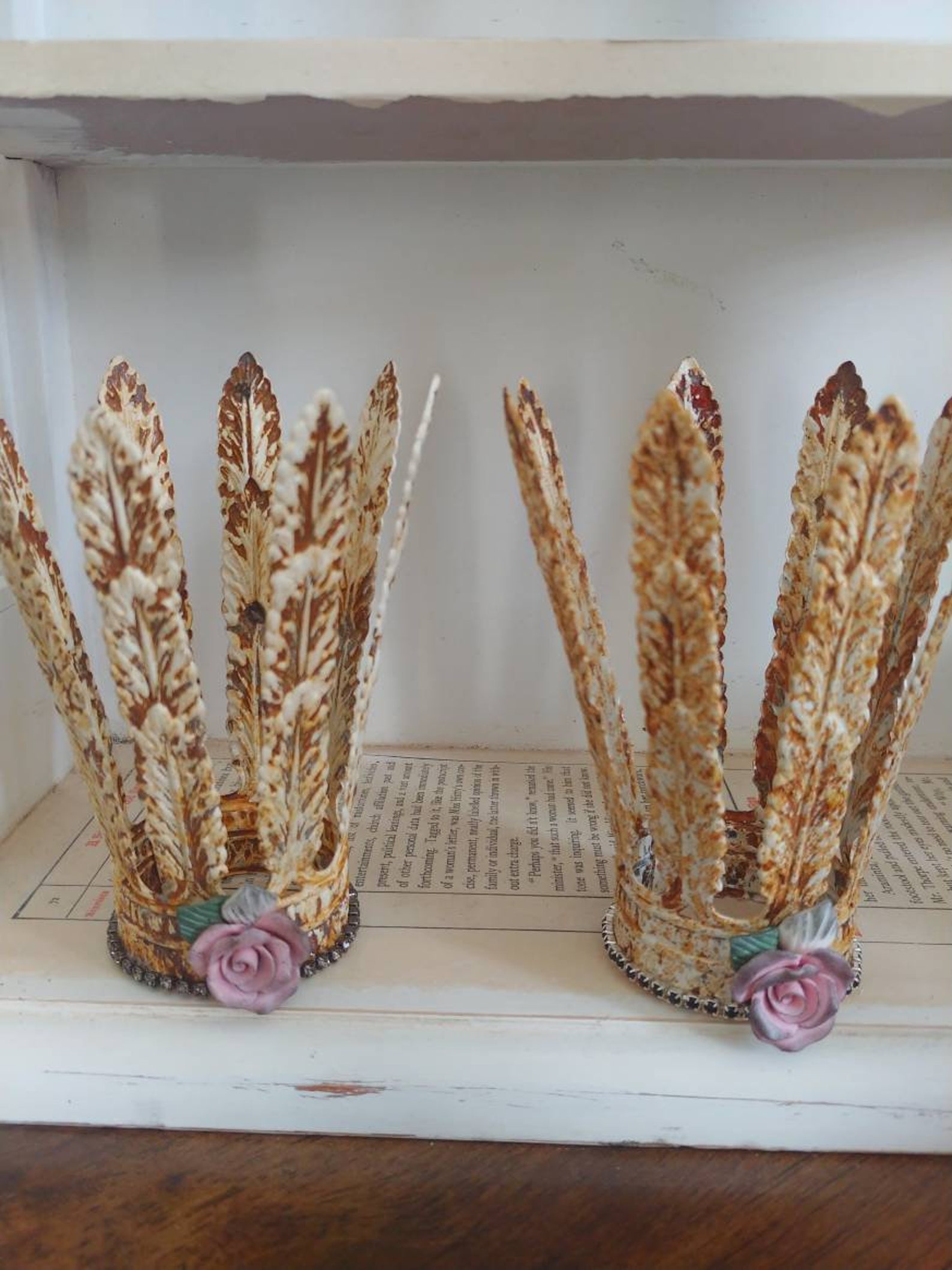 Vintage Metal Feathered Rusted Crown Dusty Pink Rose Leafy | Etsy