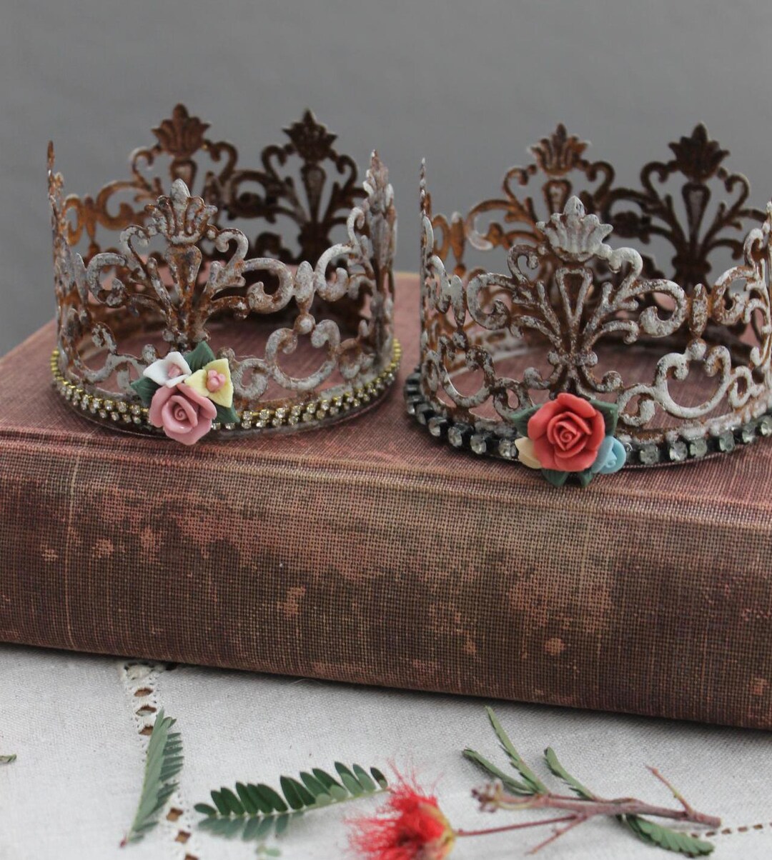 Metal Lace Filigree Rusted Crown, Fleur De Lis Crown With Ceramic Red ...