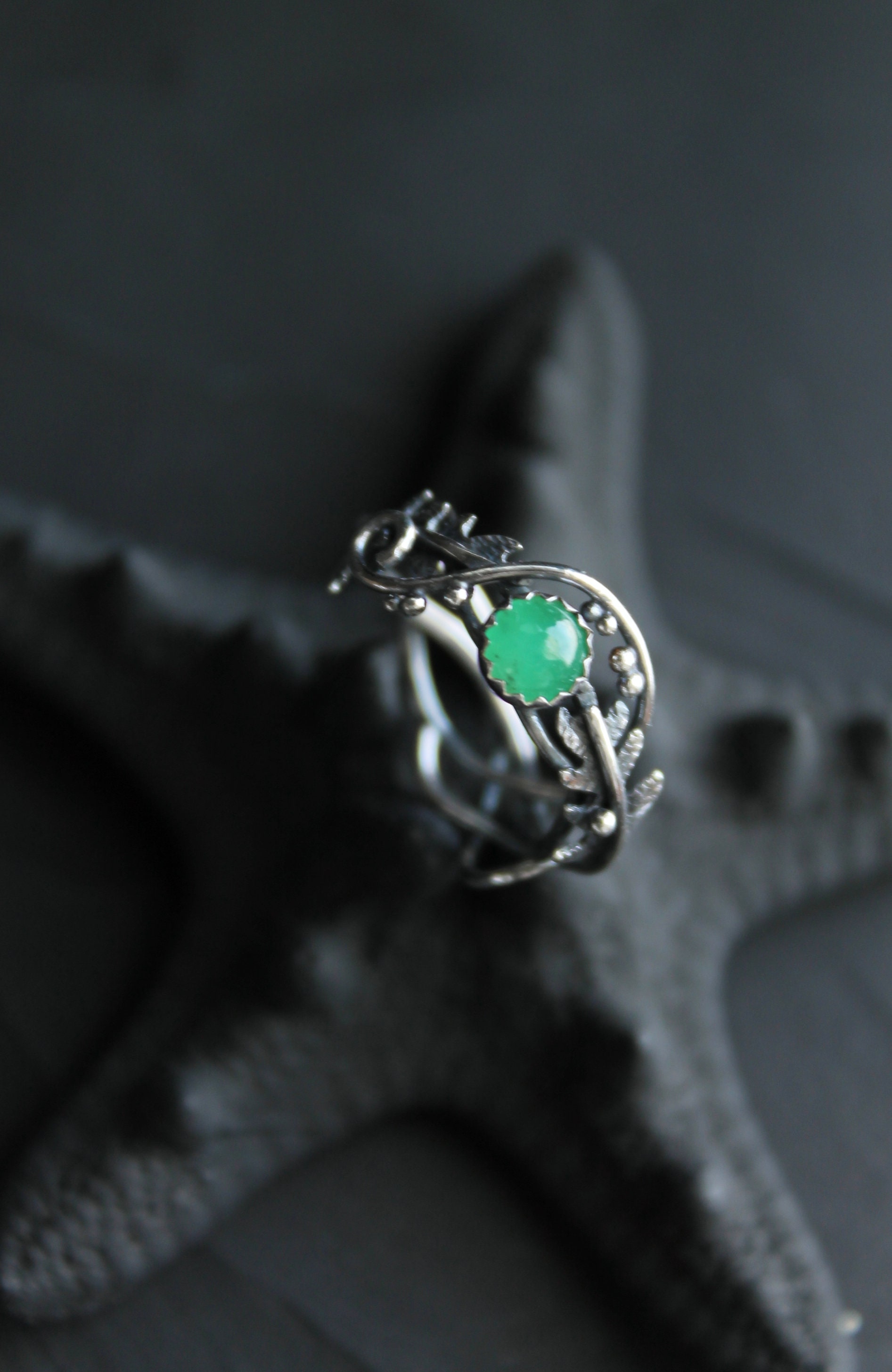 Emerald fern leaf ring engagement Elven Botanical floral ring | Etsy