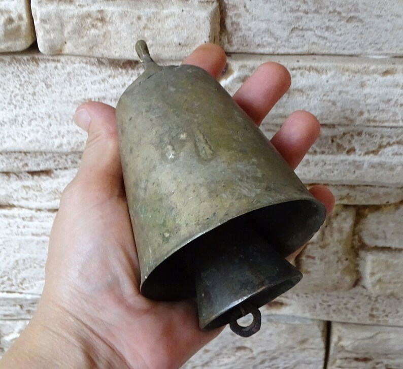 Vintage Cow Bell With Bell Clapper Bronze Bell Primitive - Etsy